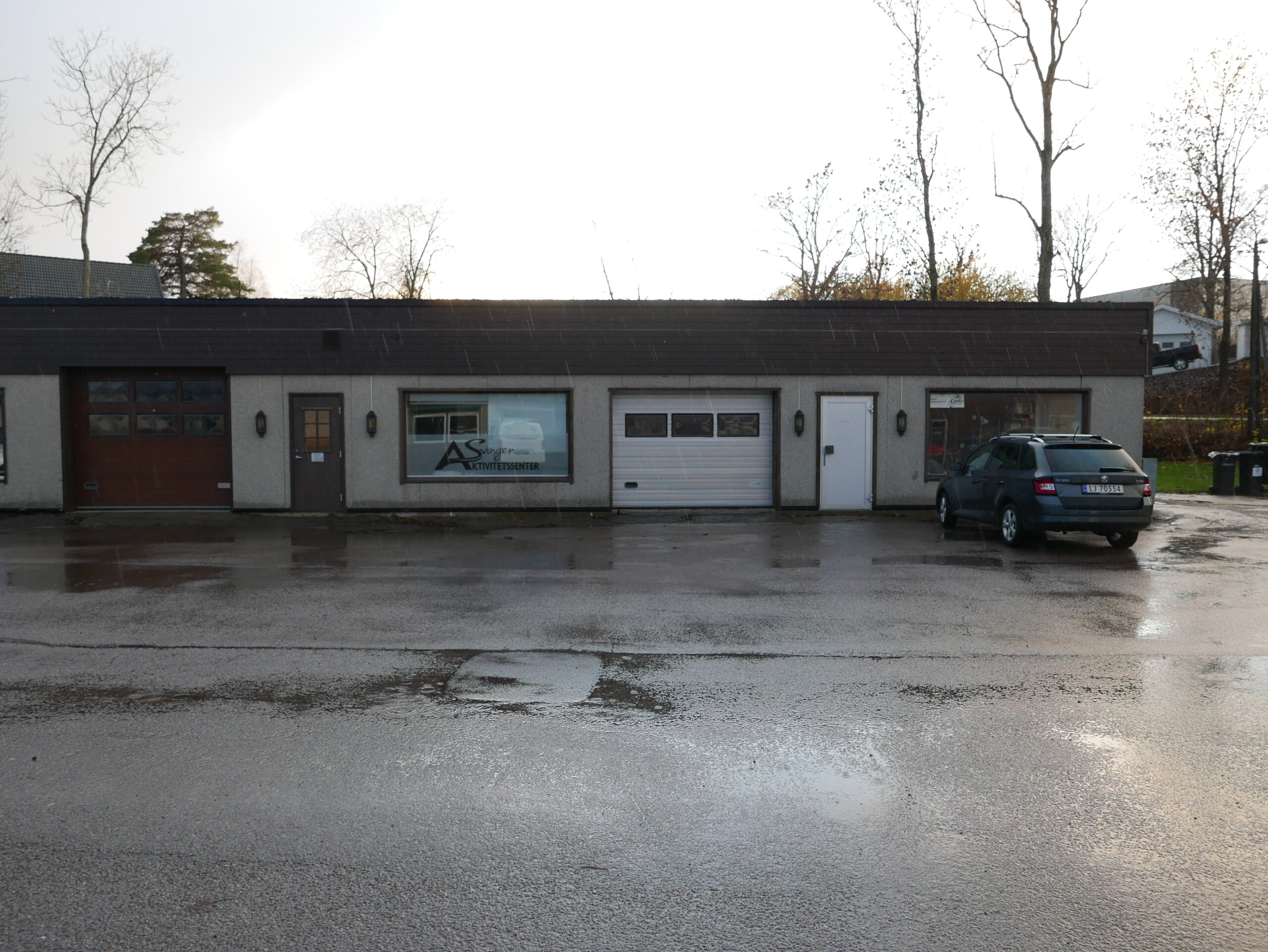 Lyse og romslige kontor/lager/produksjonslokaler - Holmestrand Utvikling AS